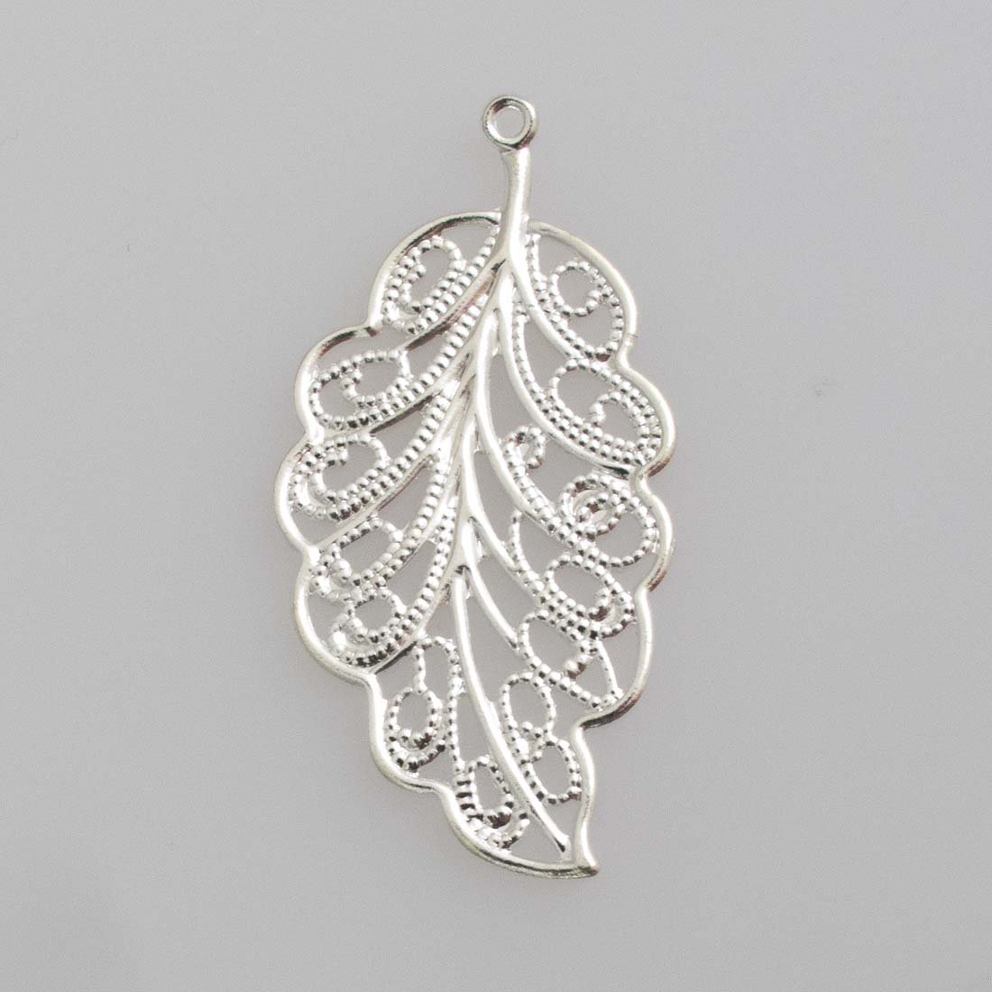 metal 34x17mm leaf filag pdant sil 20pcs – Wholesale Beads