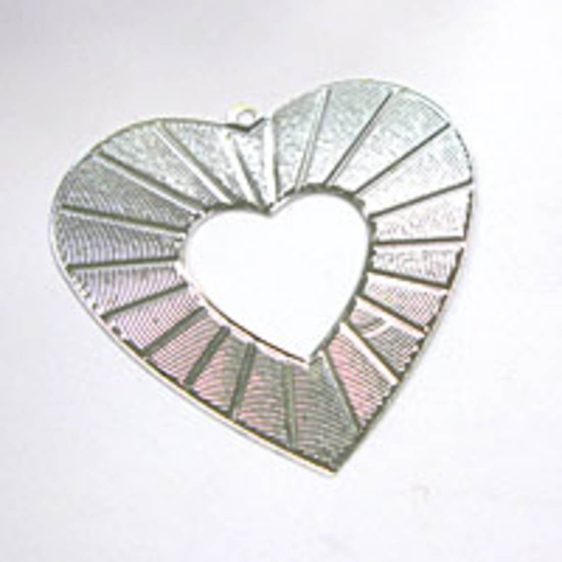 RUNOUT 45mm sunray heart silver 12p NFD – Wholesale Beads